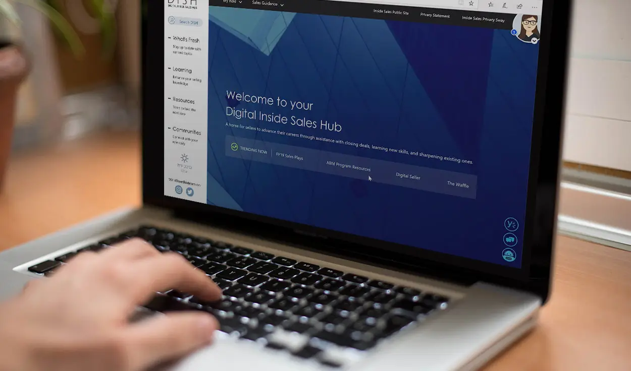 Engage & Connect Using Custom Web Portal Development | UpTop